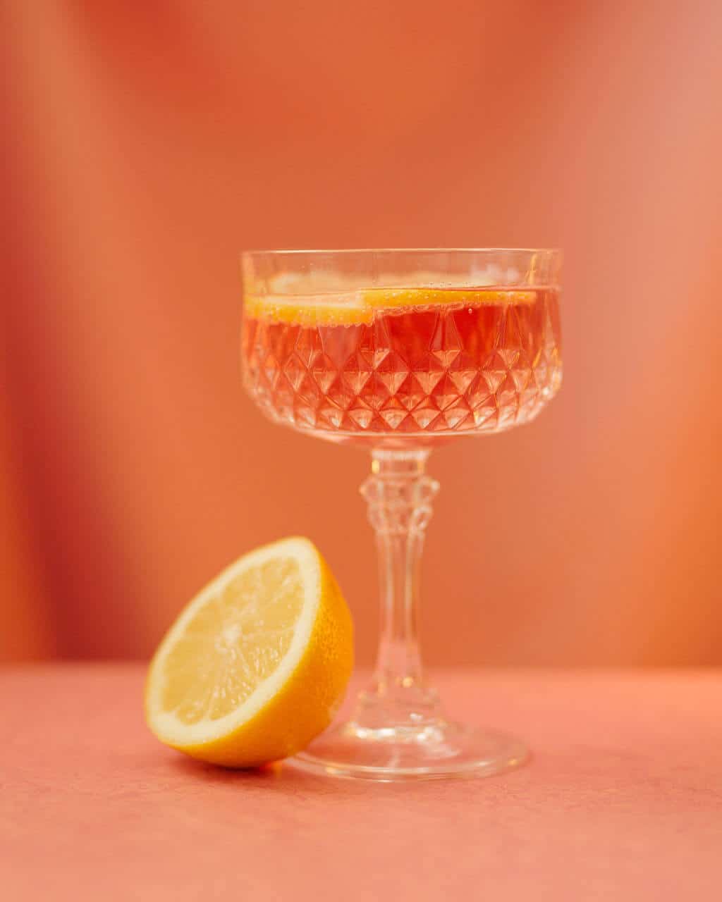 Choose the right glassware for your cocktail - Frenchie + Friends